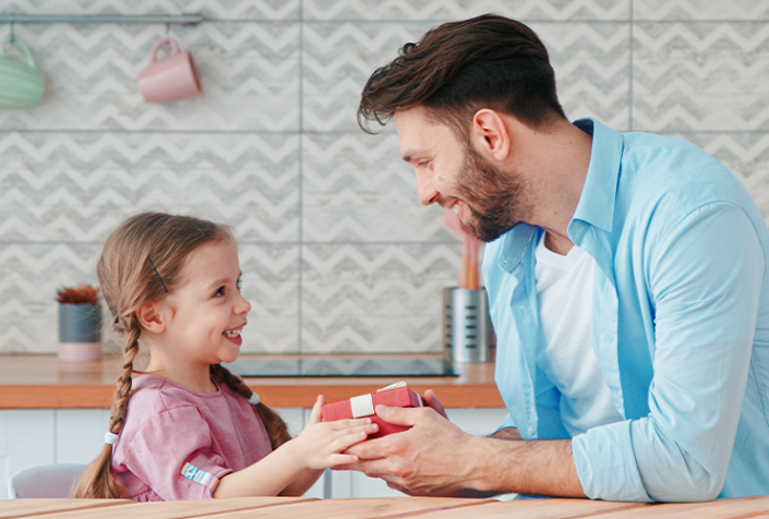 Happy Birthday in Italian - All Common Ways to Say it! - Learn Italian Go